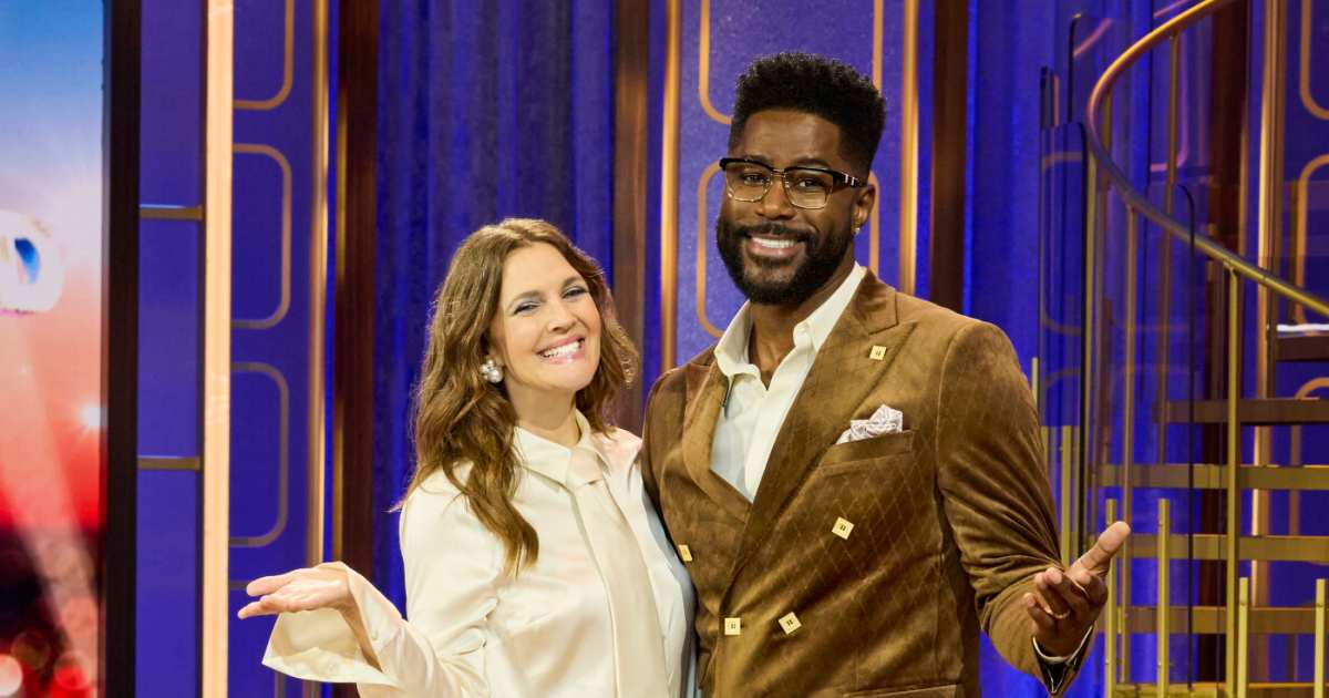 Drew Barrymore Unveils Exciting Twists in Hollywood Squares Revival Drew Barrymore Unveils Exciting Twists in Hollywood Squares Revival