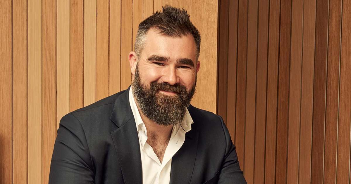 Behind the Scenes: Insights from a Former SNL Producer on Jason Kelce's ...