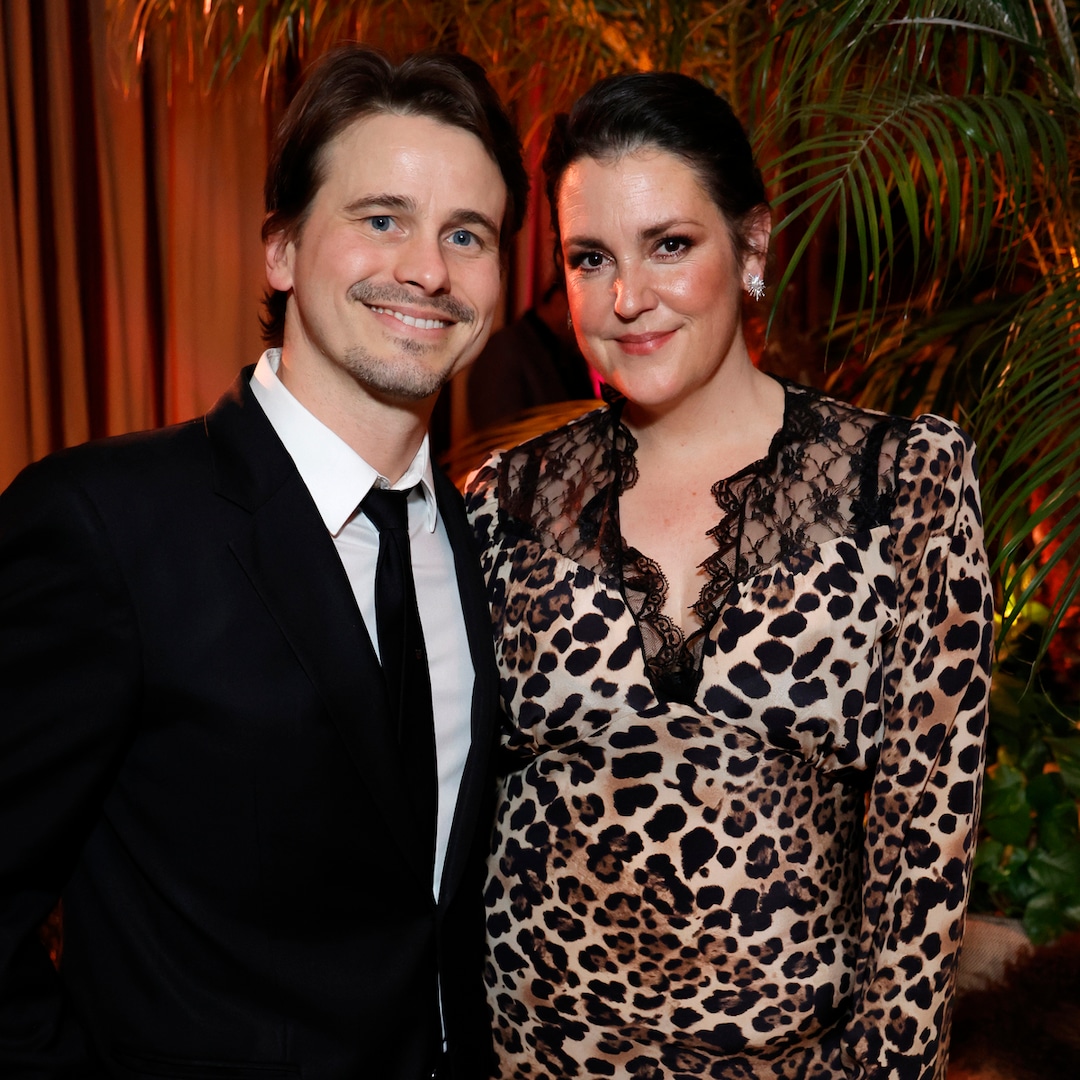 The Secret Behind Melanie Lynskey and Jason Ritter's Winning Partnership