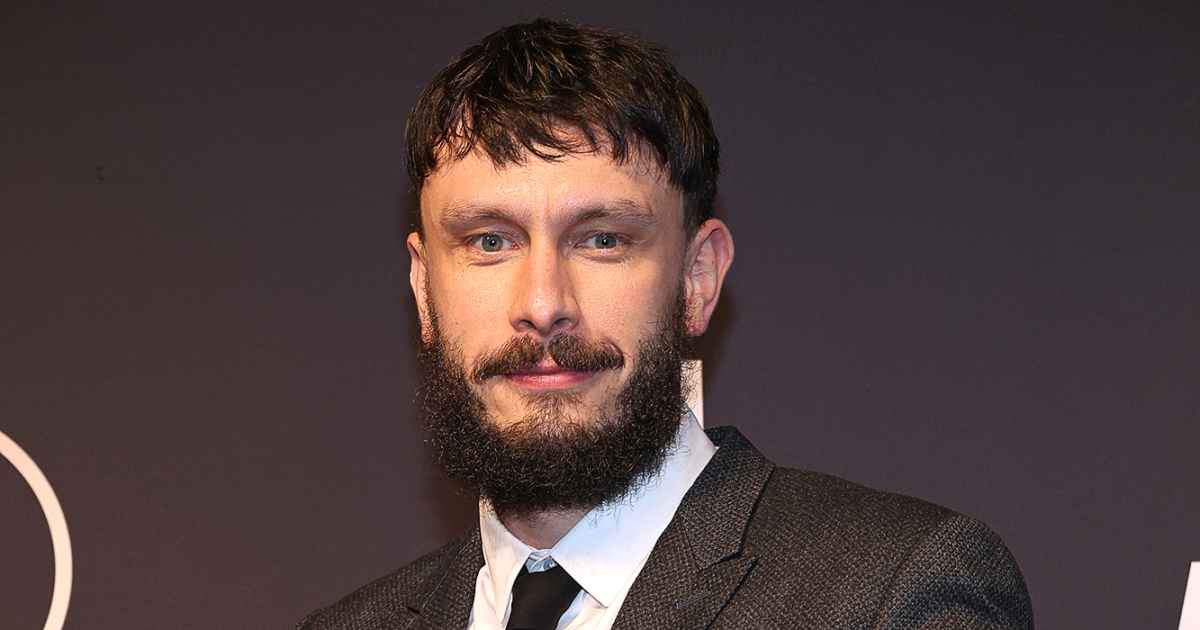 Behind the Scenes: Richard Gadd's Unique Take on Award Recognition