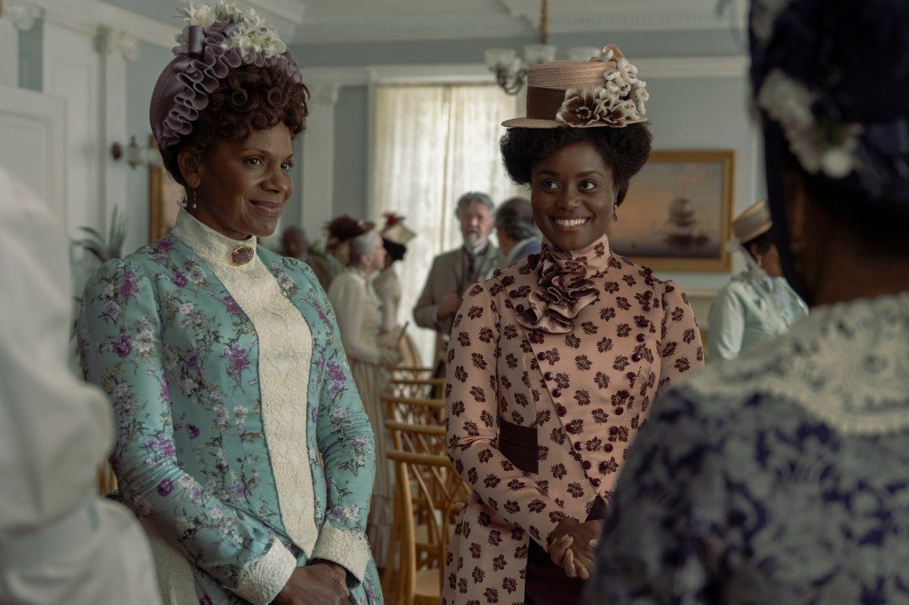 Carrie Coon's Bertha Russell Advocates for Genuine Marriage Prospects ...